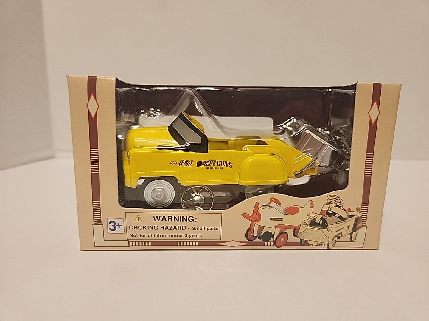 Heavy Duty 1/10 Scale Golden Power Pedal Car with Wheels