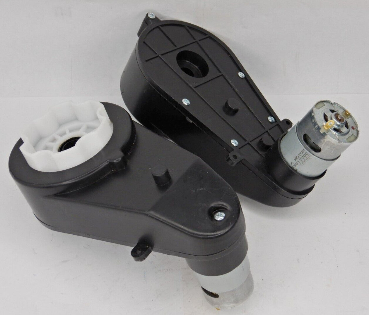 Kids Ride-On Car with 12V 550 Motor and 30000RPM Electric Gearbox