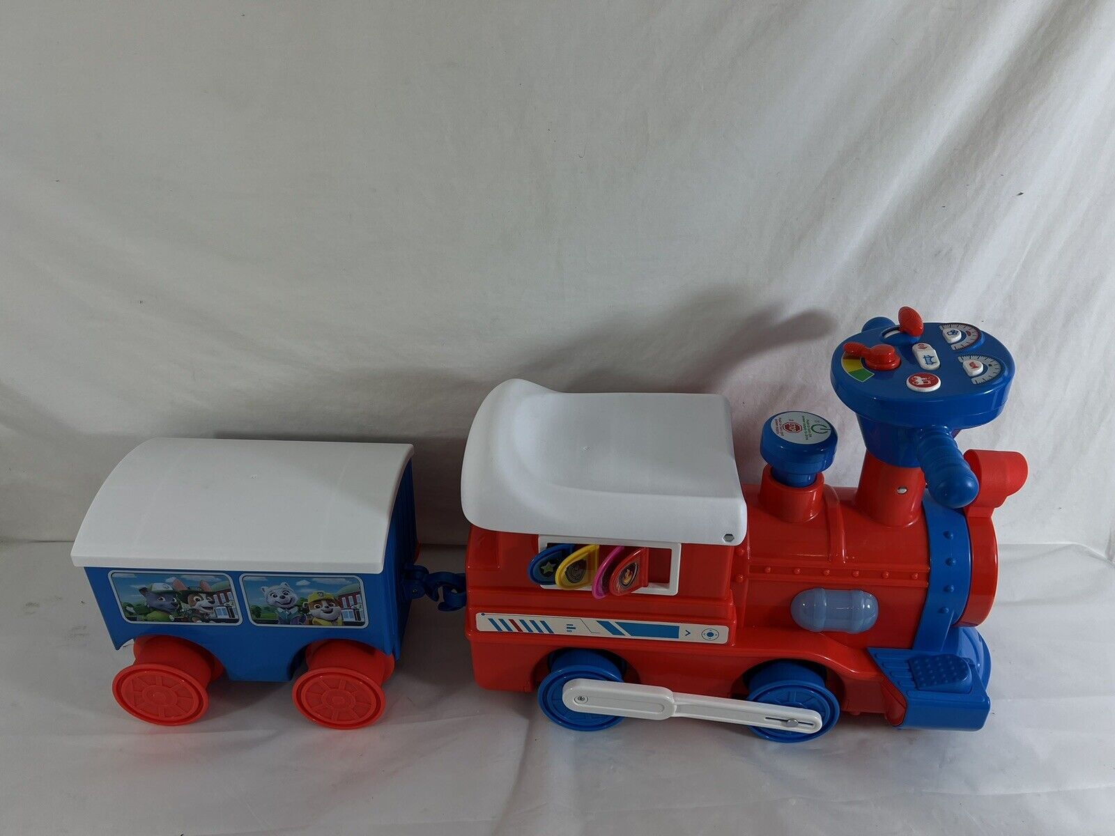 Magical Minnie Mouse Train Set with Tracks and Caboose - Powered by 6-